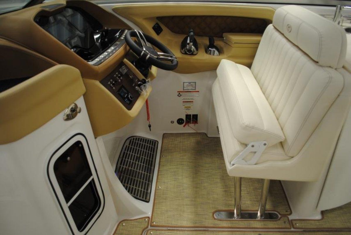 2020 Cobalt R35 | Boat Research | Yachthub