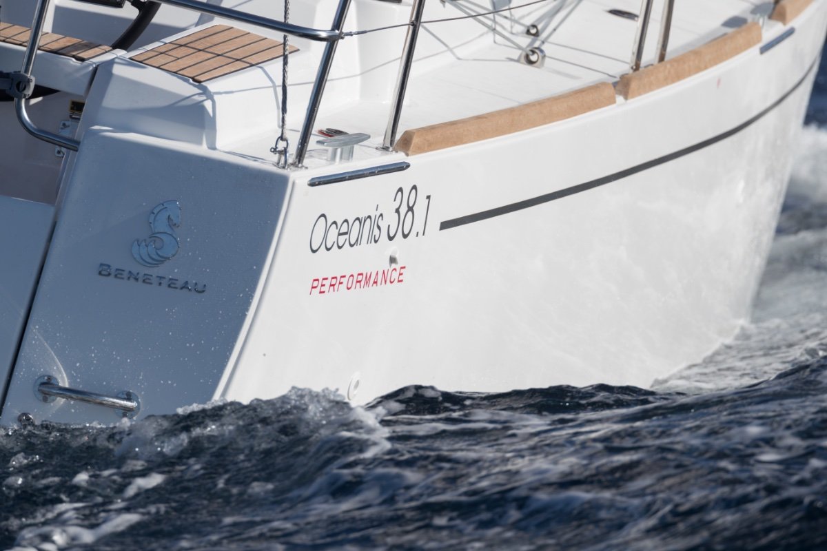 2019 Beneteau Oceanis 38.1 | Boat Research | Yachthub
