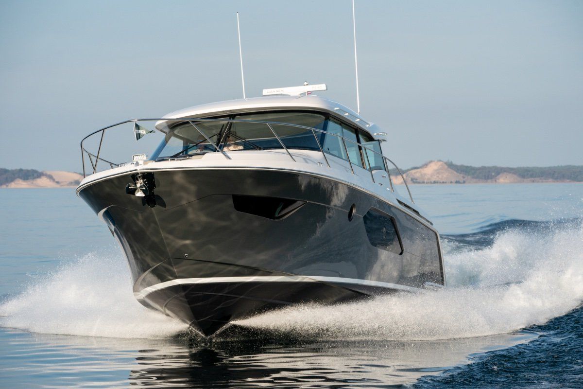 2020 Tiara 49 Coupe | Boat Research | Yachthub