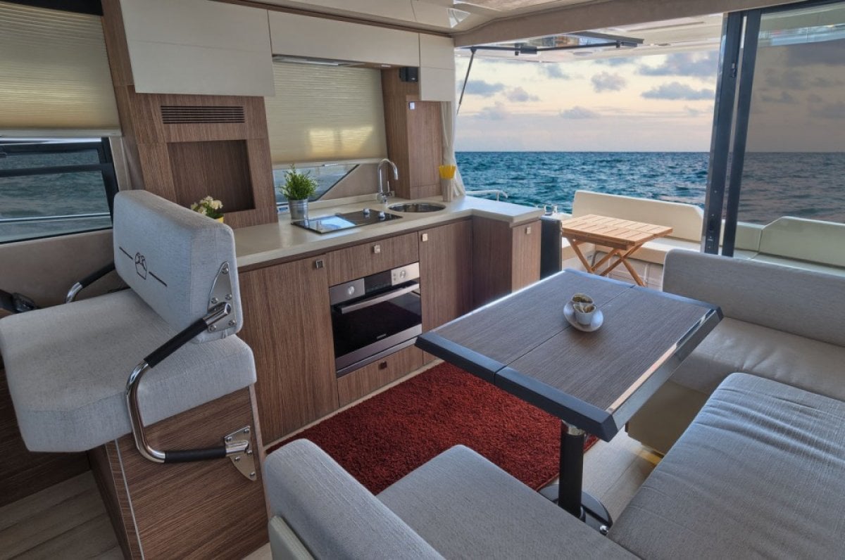 2015 Cranchi Eco Trawler 43 Long Distance | Boat Research | Yachthub