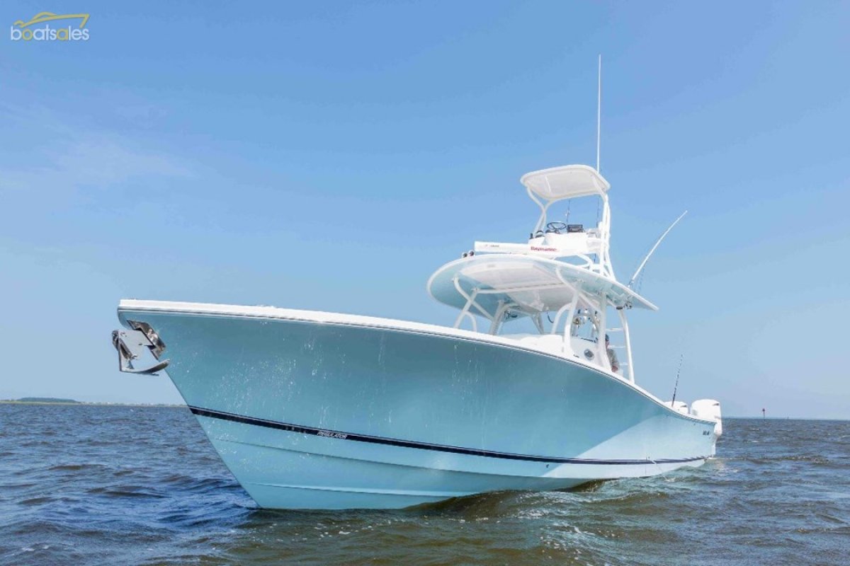 2019 Regulator 41 | Boat Research | Yachthub