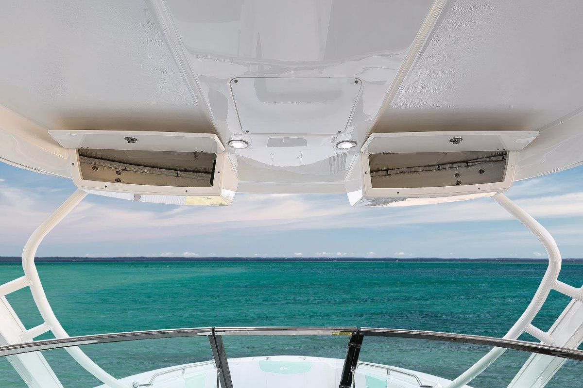 2019 Robalo R317 | Boat Research | Boats Online