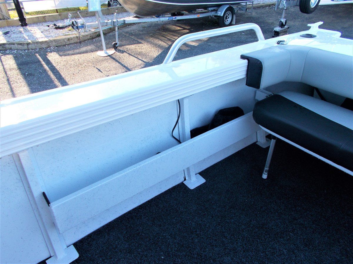 2019 Clark 515 Navigator | Boat Research | BoatsOnline