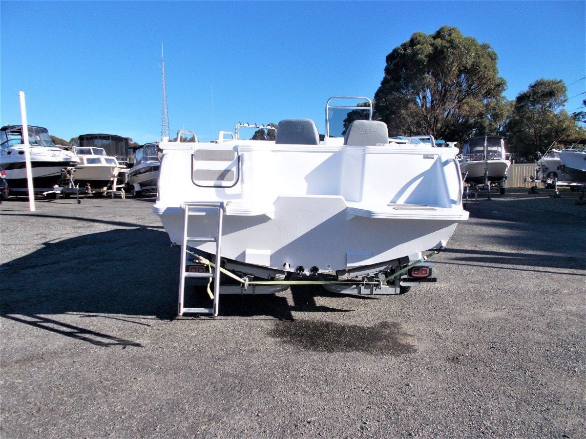 2019 Clark 520 Legend | Boat Research | Yachthub