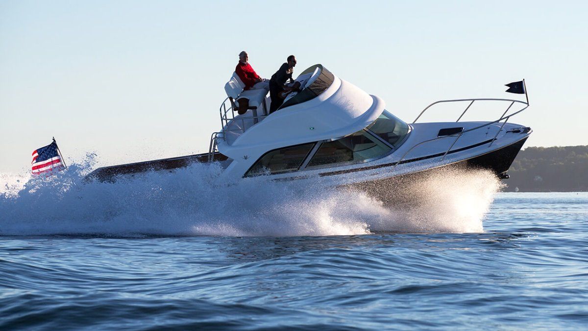2020 Bertram 35 Flybridge | Boat Research | Boats Online