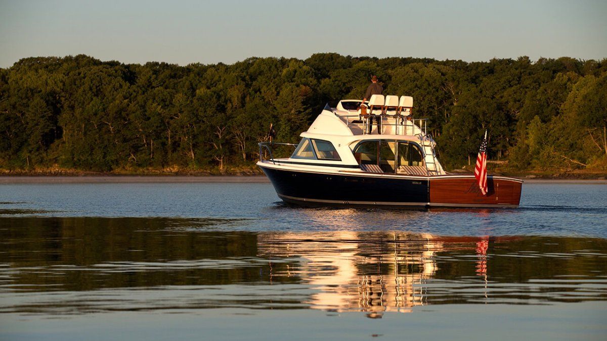 2020 Bertram 35 Flybridge | Boat Research | Boats Online