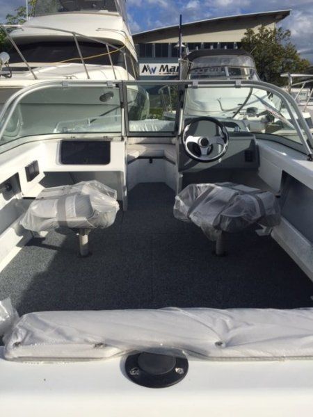 2019 Savage 485 Beachcomber | Boat Research | Boats Online