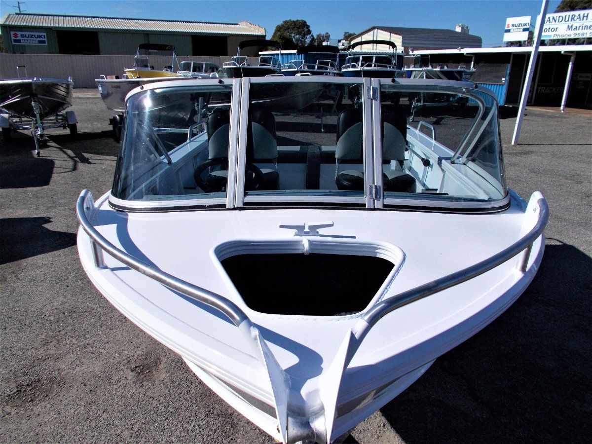2019 Clark 430 Bay Hunter | Boat Research | Yachthub