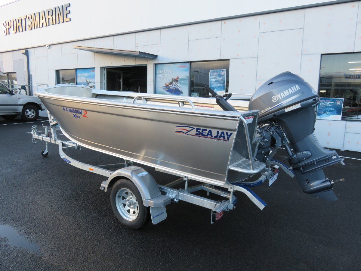 2019 Sea Jay 4.40 Magnum 2 X Pack | Boat Research | BoatsOnline