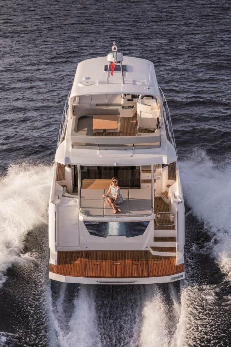 2020 Absolute 52 Fly | Boat Research | Yachthub