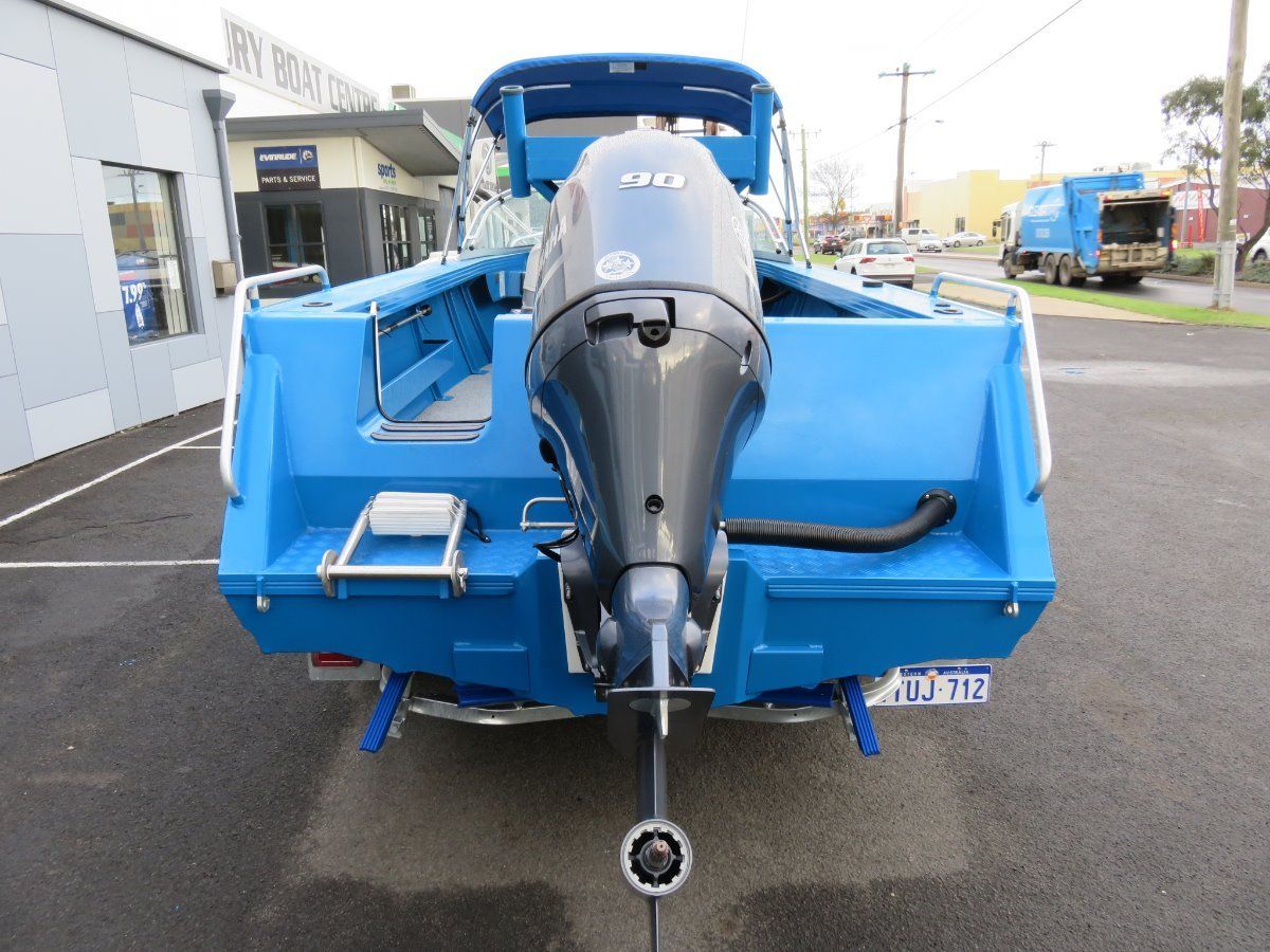 2019 Savage 545 Baycruiser | Boat Research | Yachthub