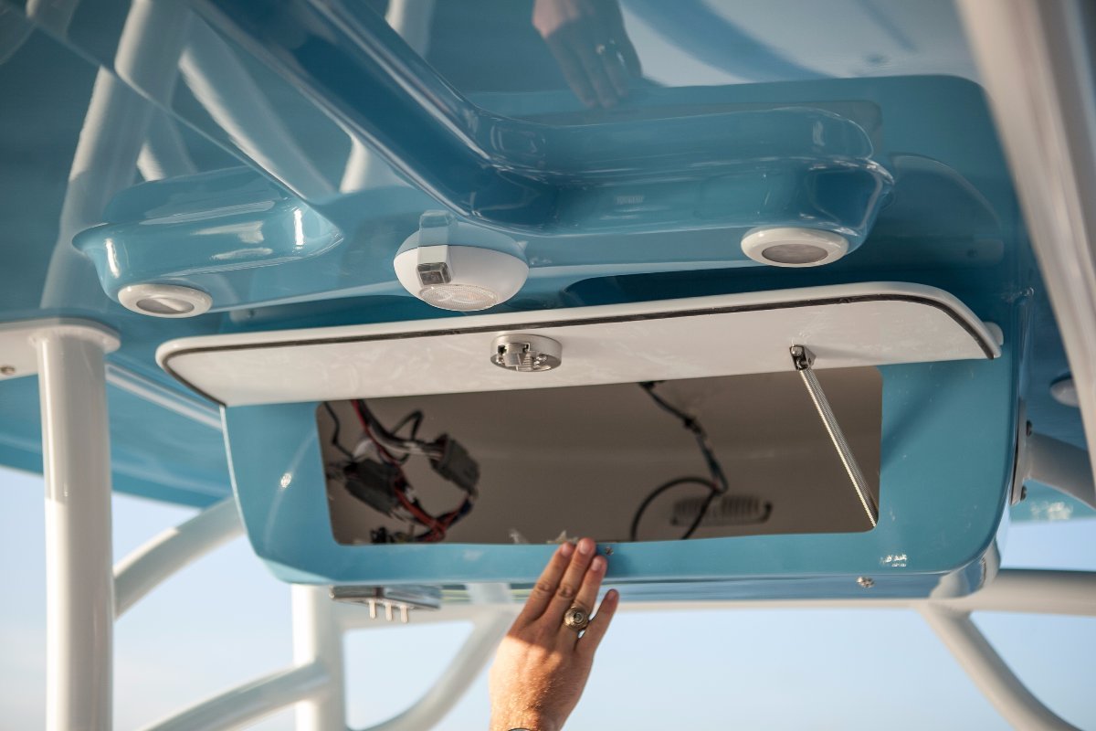 2019 Sportsman Masters 247 Centre Console | Boat Research | Yachthub