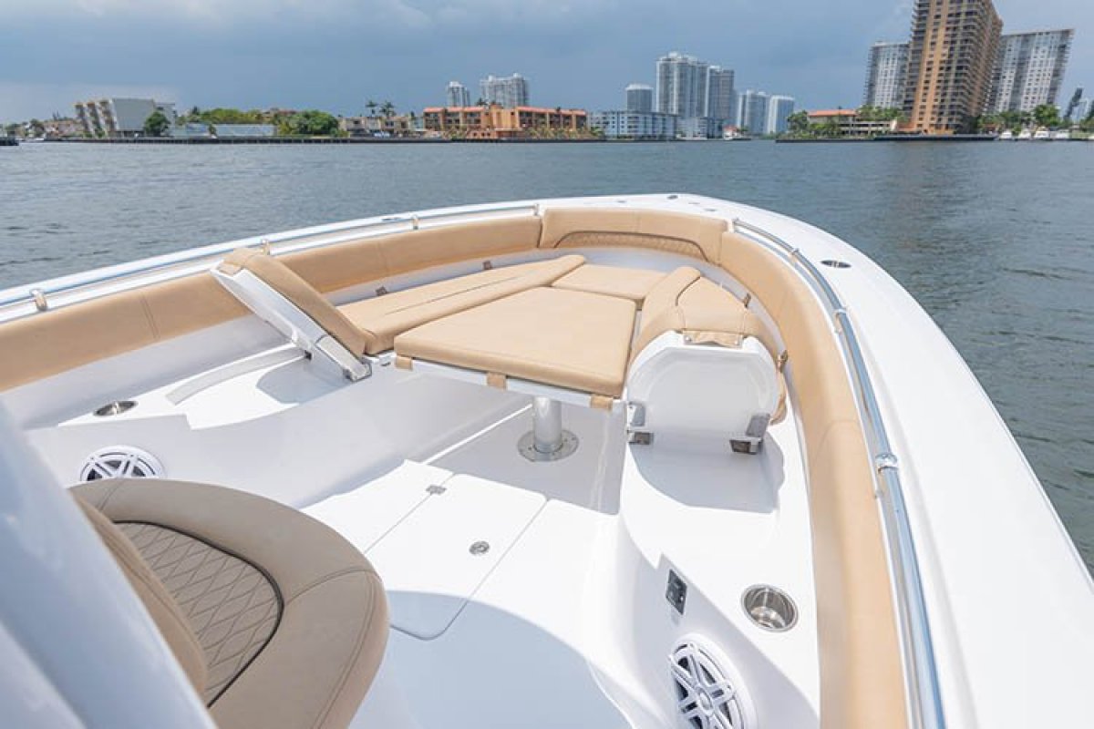 2019 Sportsman Open 282 Centre Console | Boat Research | Yachthub