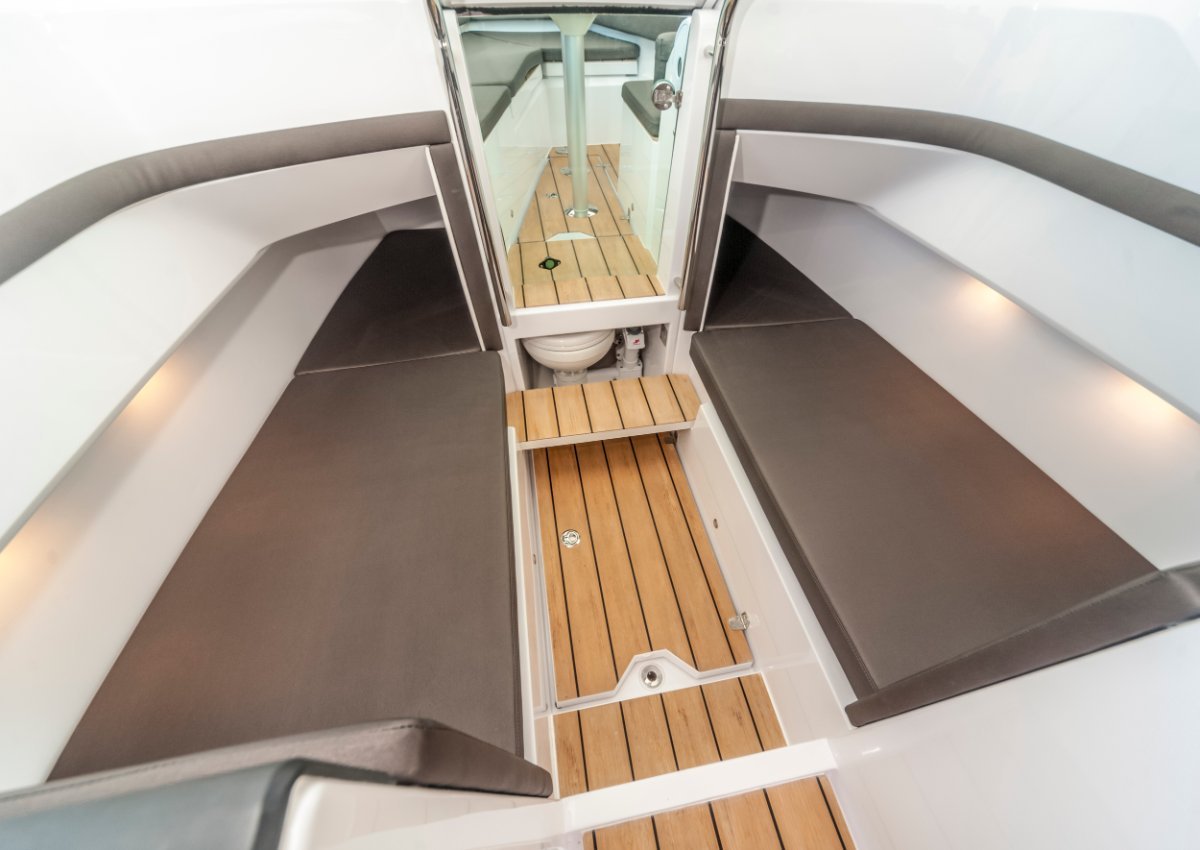 2020 Axopar 24 Hard Top | Boat Research | Yachthub