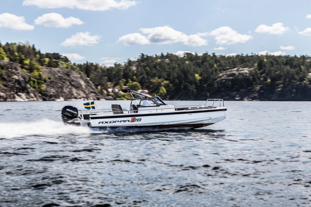 2020 Axopar 28 Open | Boat Research | Boats Online