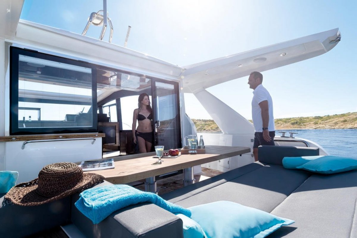 2020 Sealine C530 | Boat Research | Yachthub