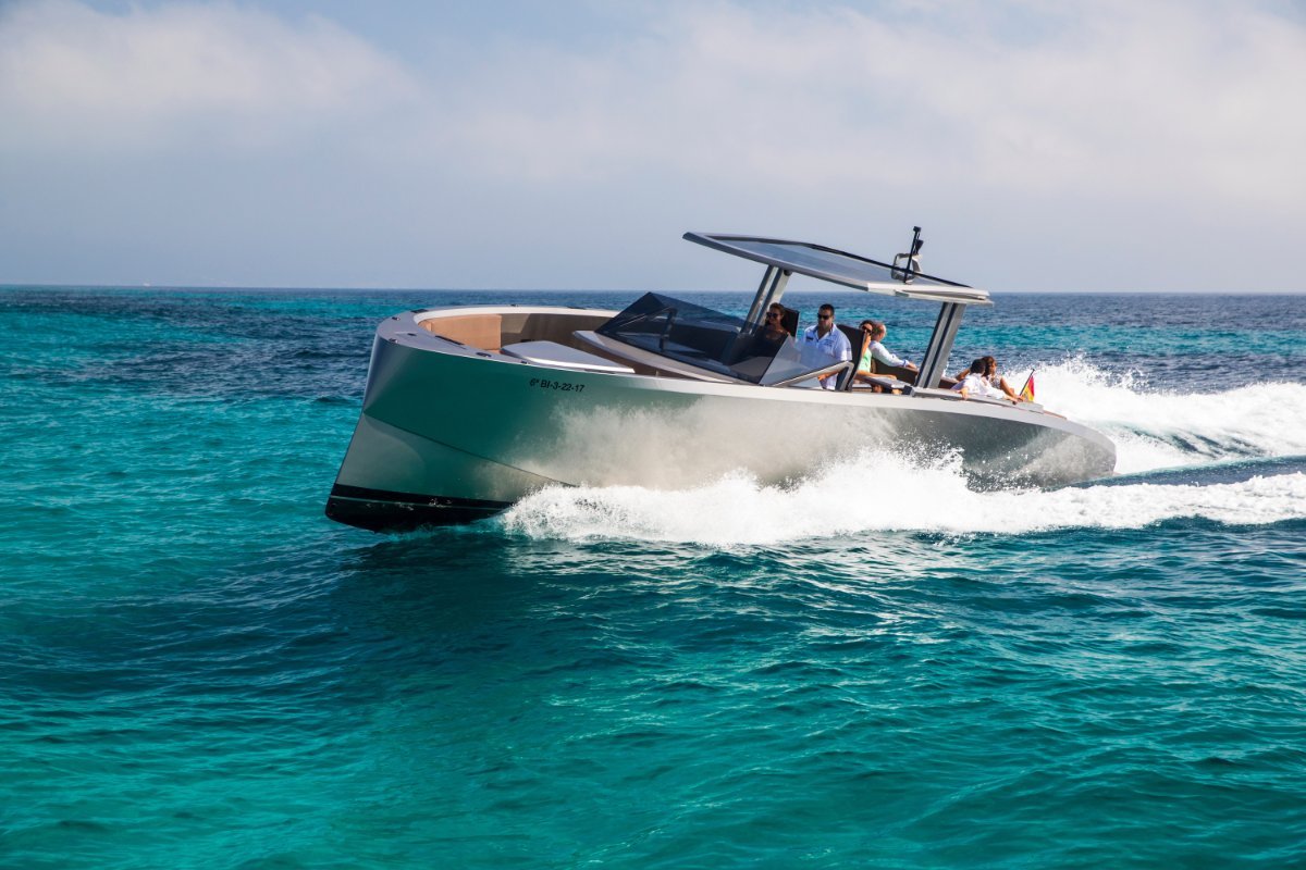 2019 Vanquish 48 Dc | Boat Research | Yachthub