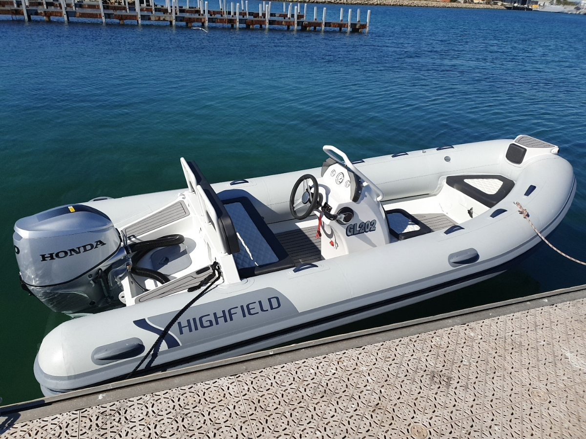 2020 Highfield Ocean Master Deluxe 460 | Boat Research | Yachthub