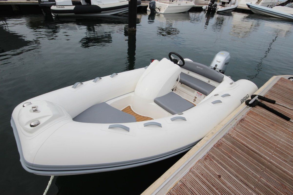 2020 Brig Eagle 380 | Boat Research | BoatsOnline