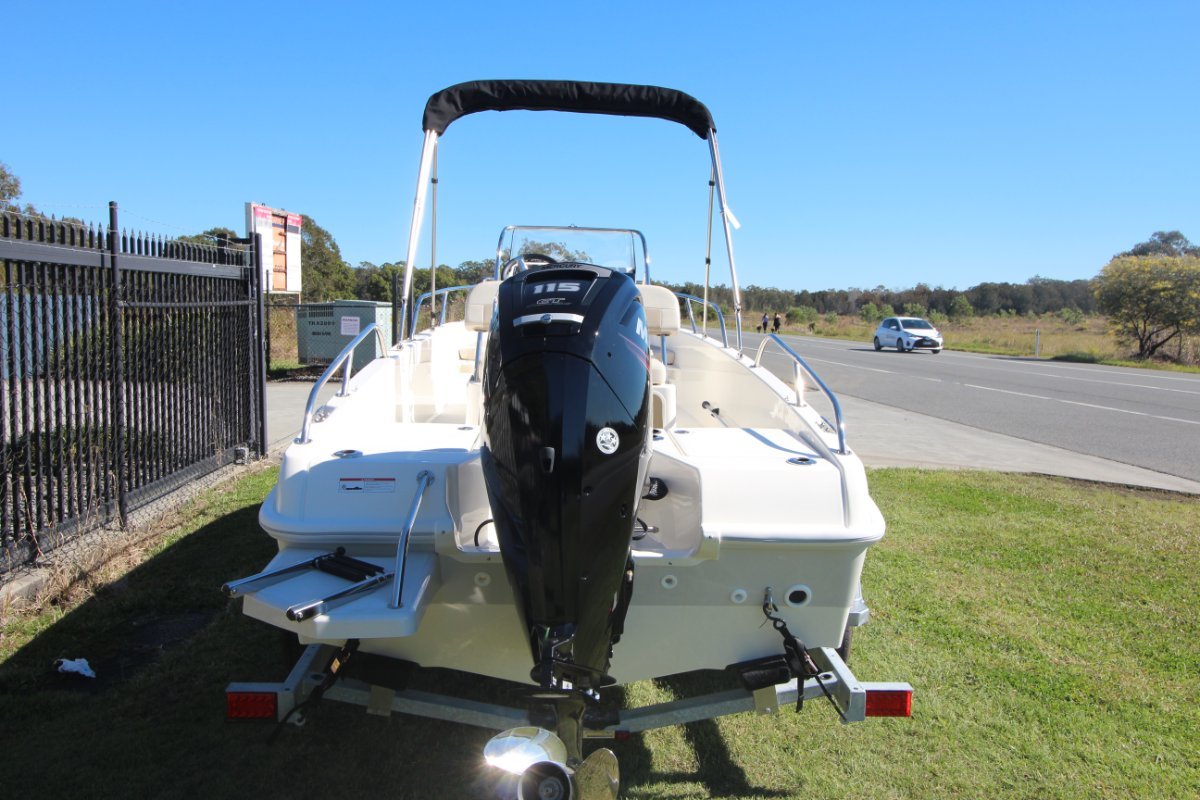 2020 Boston Whaler 170 Dauntless | Boat Research | Yachthub