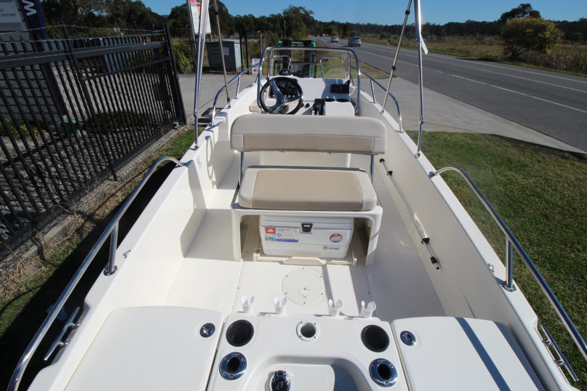 2020 Boston Whaler 170 Dauntless | Boat Research | Yachthub