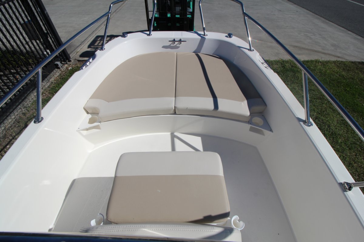 2020 Boston Whaler 170 Dauntless | Boat Research | Yachthub