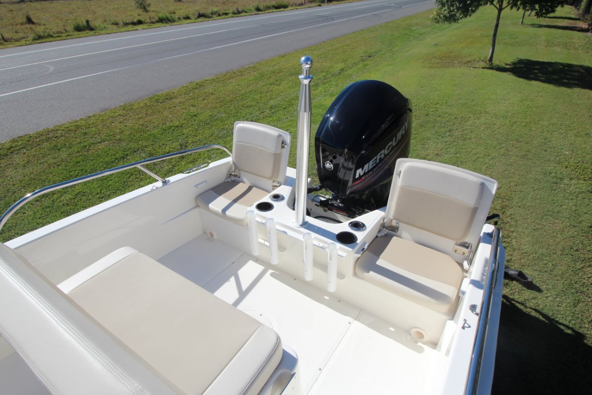 2020 Boston Whaler 170 Dauntless | Boat Research | Yachthub