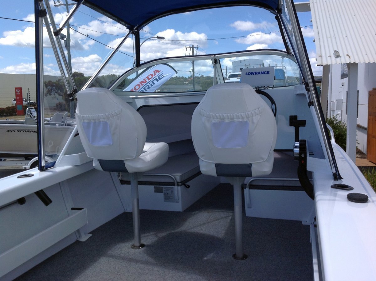 2020 Savage 545 Bluewater | Boat Research | Boats Online