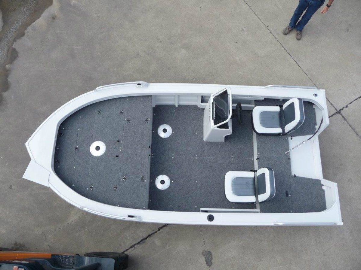 2015 Bluefin 4.15 Drifter Tournament | Boat Research | Yachthub
