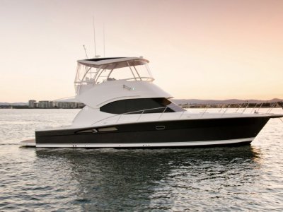 2020 Riviera 45 Open Flybridge | Boat Research | Yachthub