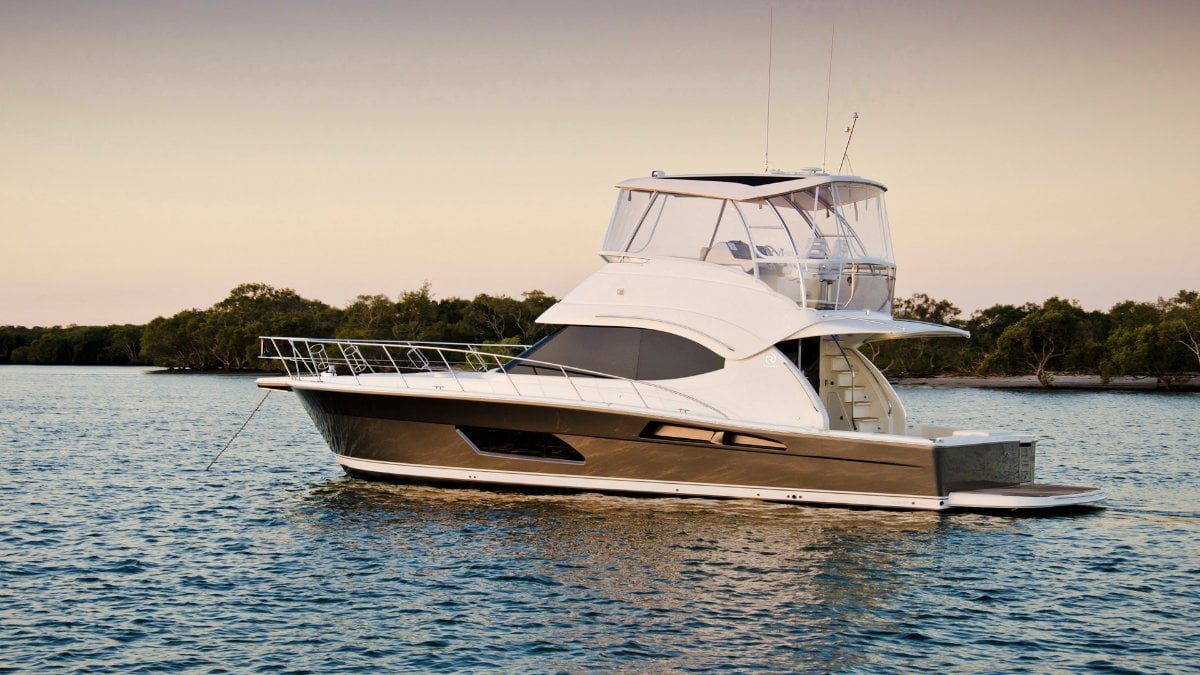 2020 Riviera 45 Open Flybridge | Boat Research | Boats Online