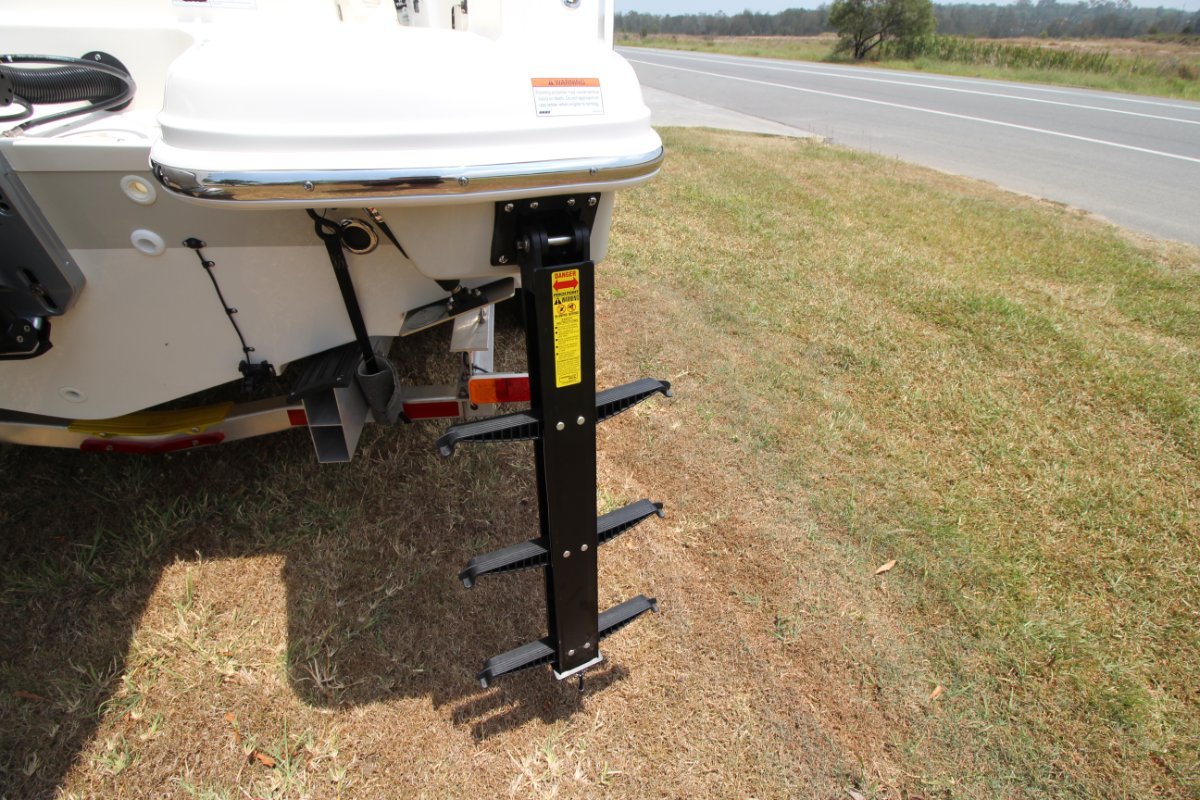 2020 Boston Whaler 230 Vantage | Boat Research | Yachthub