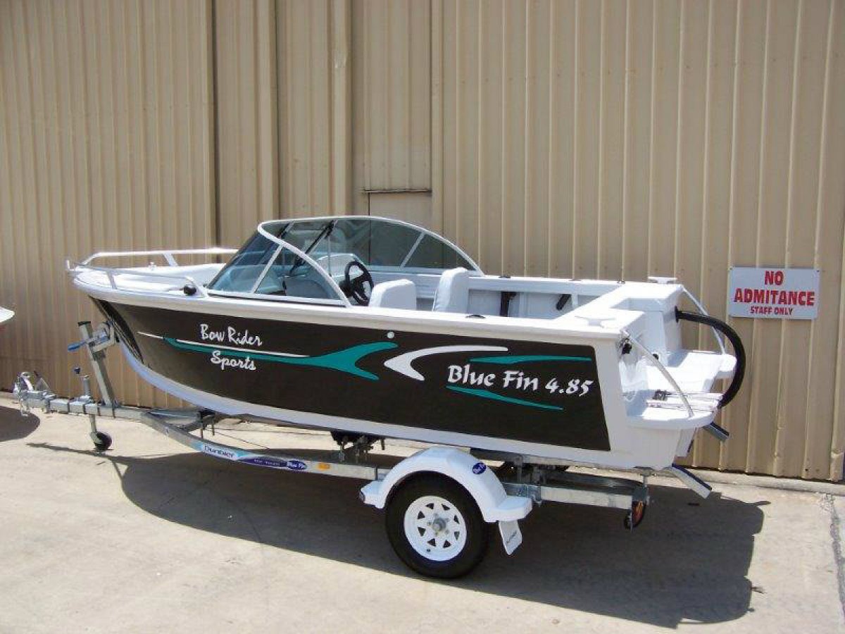 2015 Bluefin 4.85 Bowrider Sports | Boat Research | Yachthub
