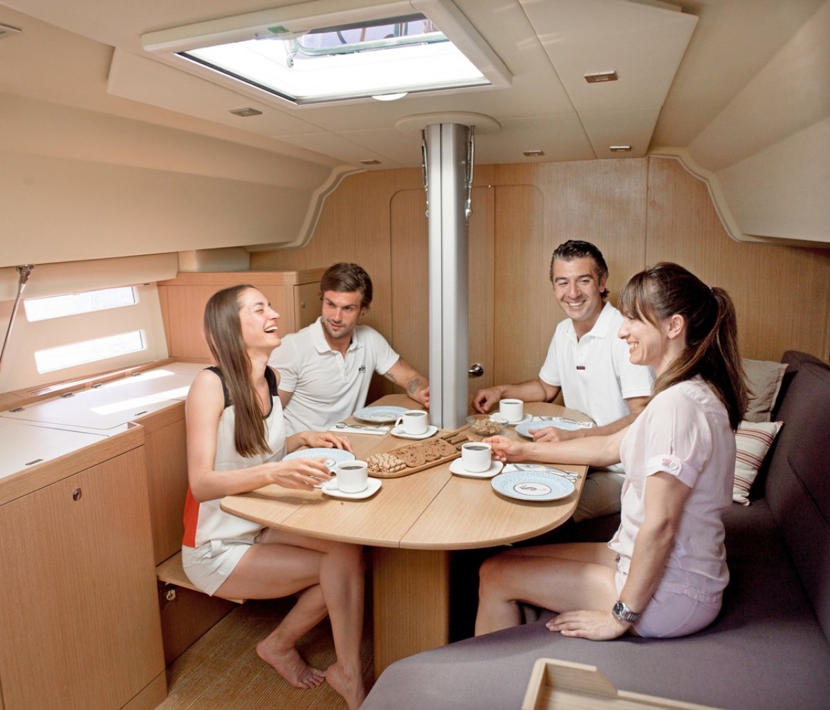 2020 Azuree 33 | Boat Research | Yachthub