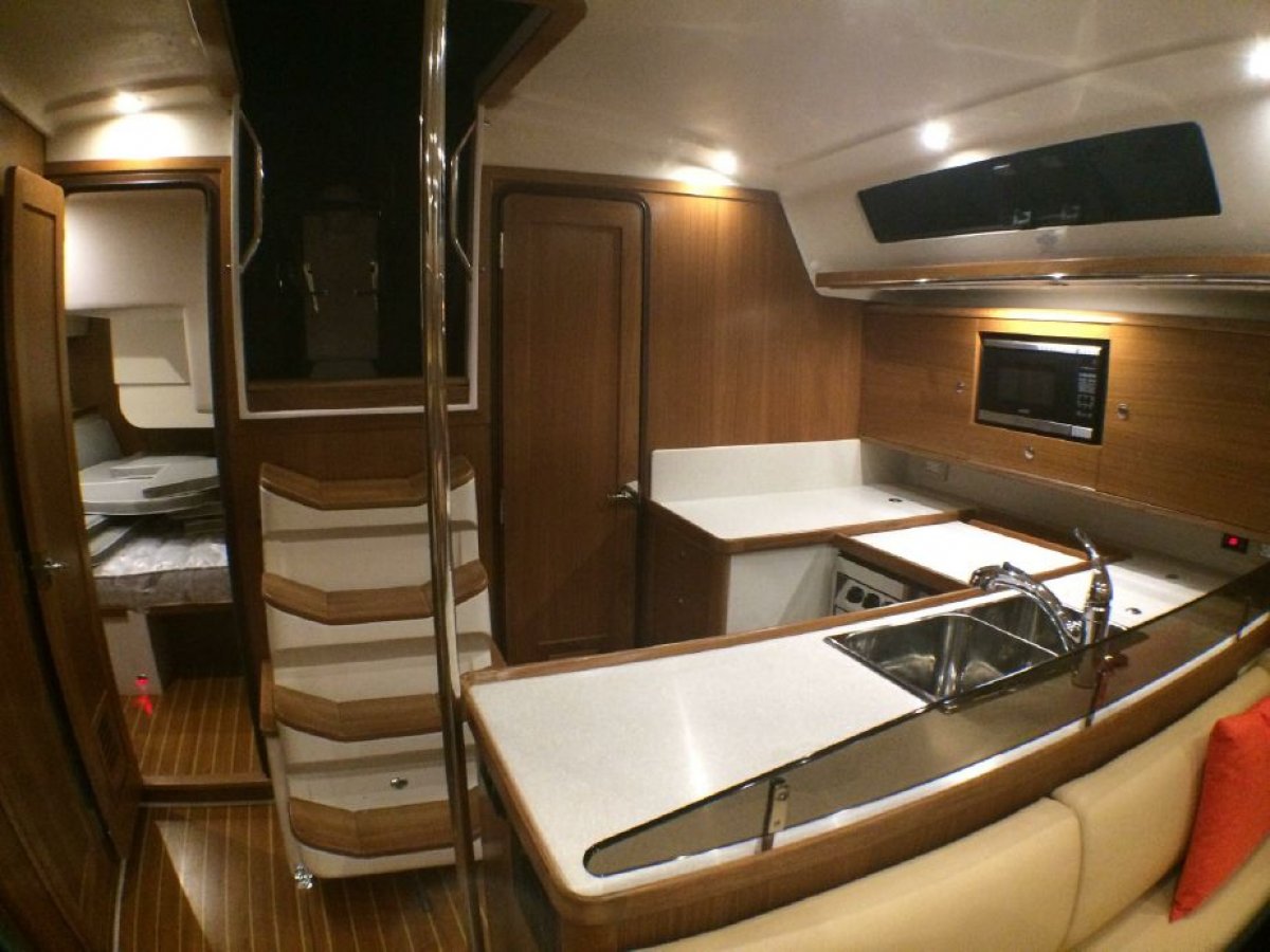 2020 Catalina 425 | Boat Research | Yachthub