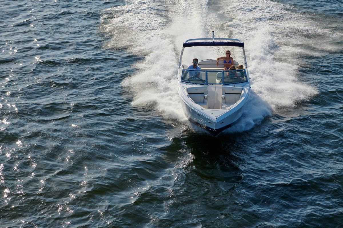 2020 Cobalt R5 | Boat Research | Boats Online