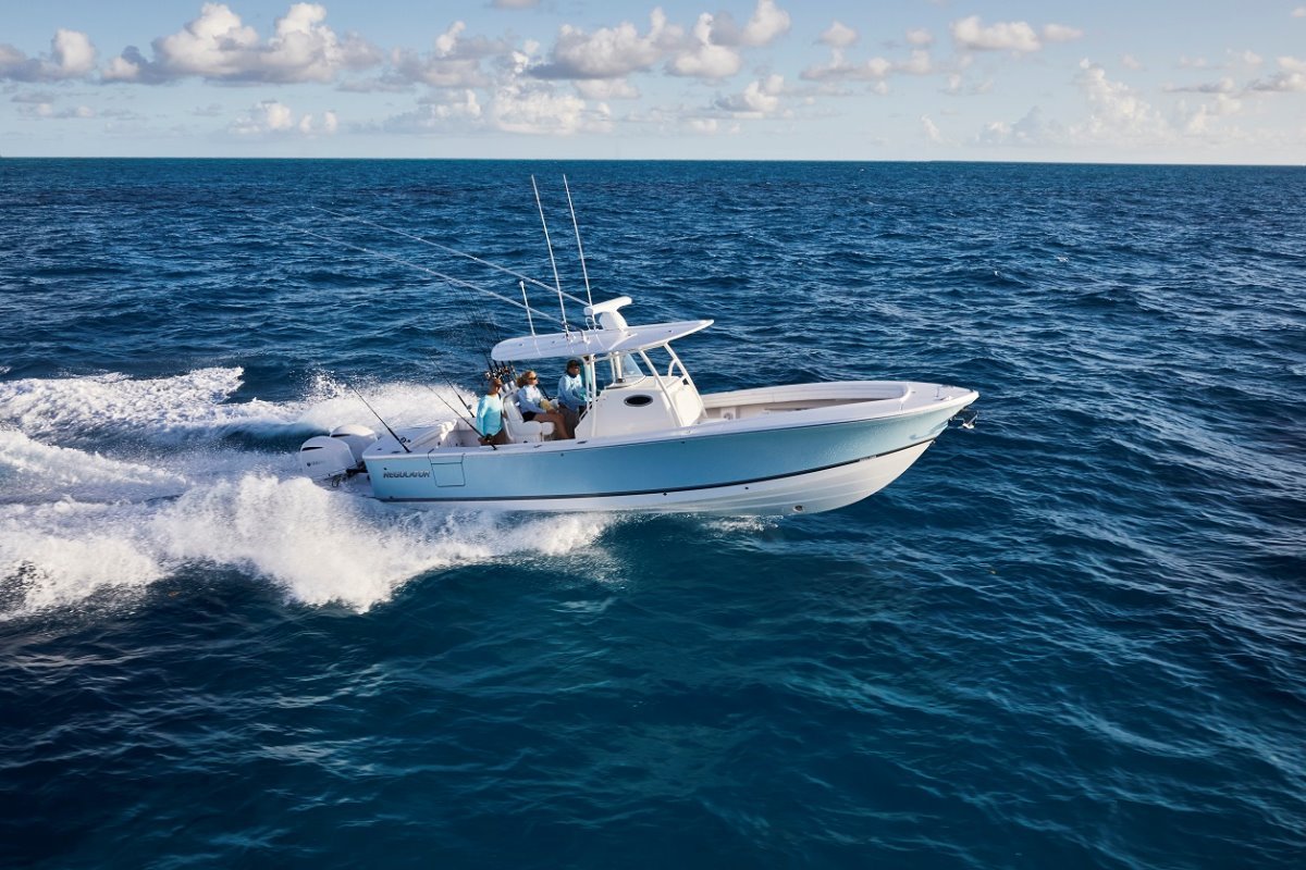 2020 Regulator 31 | Boat Research | Yachthub