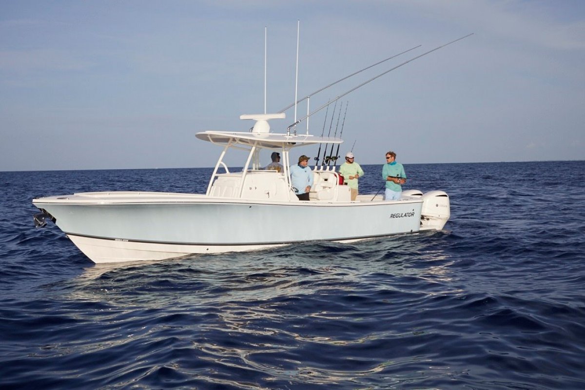 2020 Regulator 31 | Boat Research | Yachthub