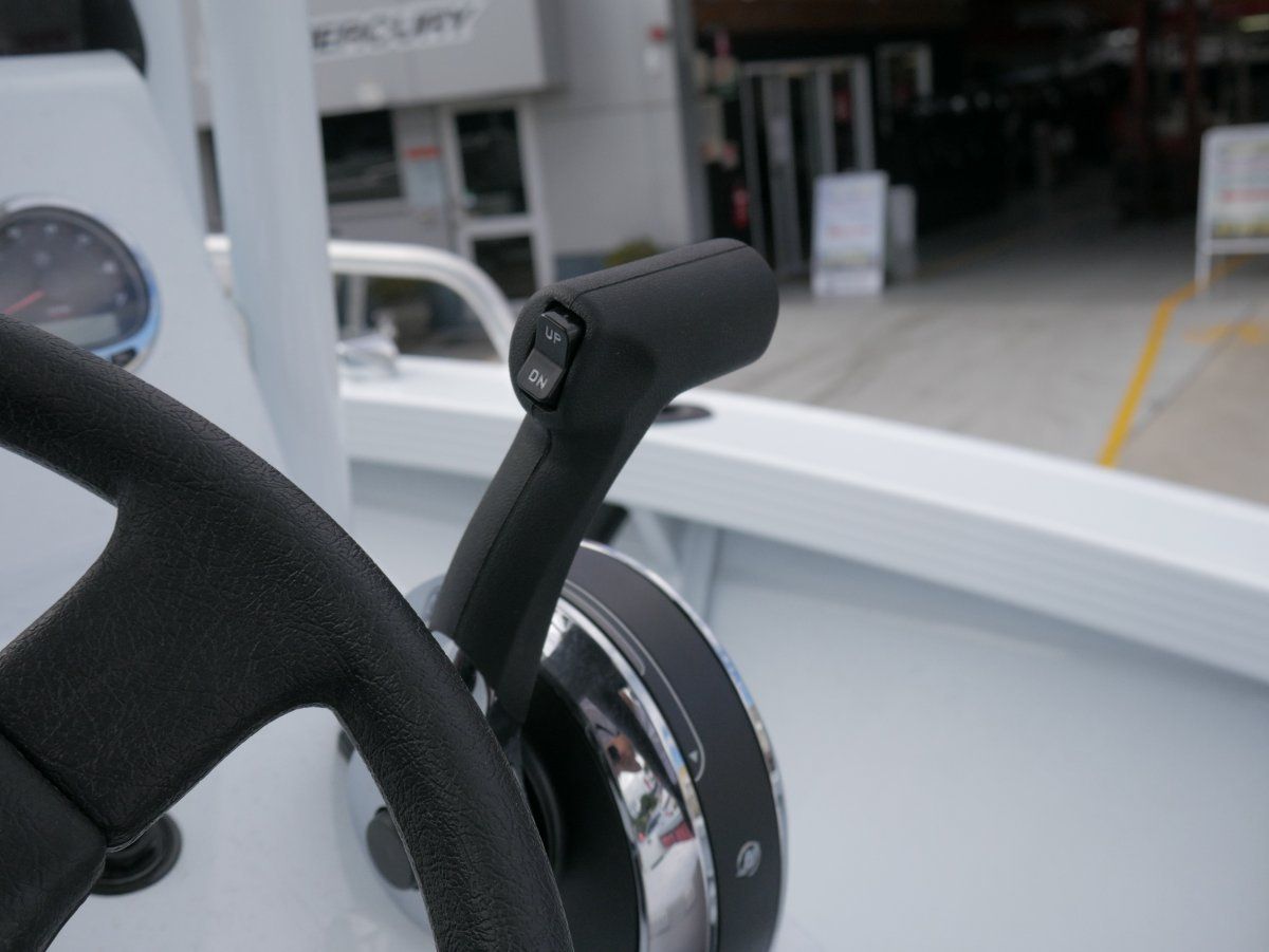 2020 Sea Jay 5.50 Vision Centre Console | Boat Research | Yachthub