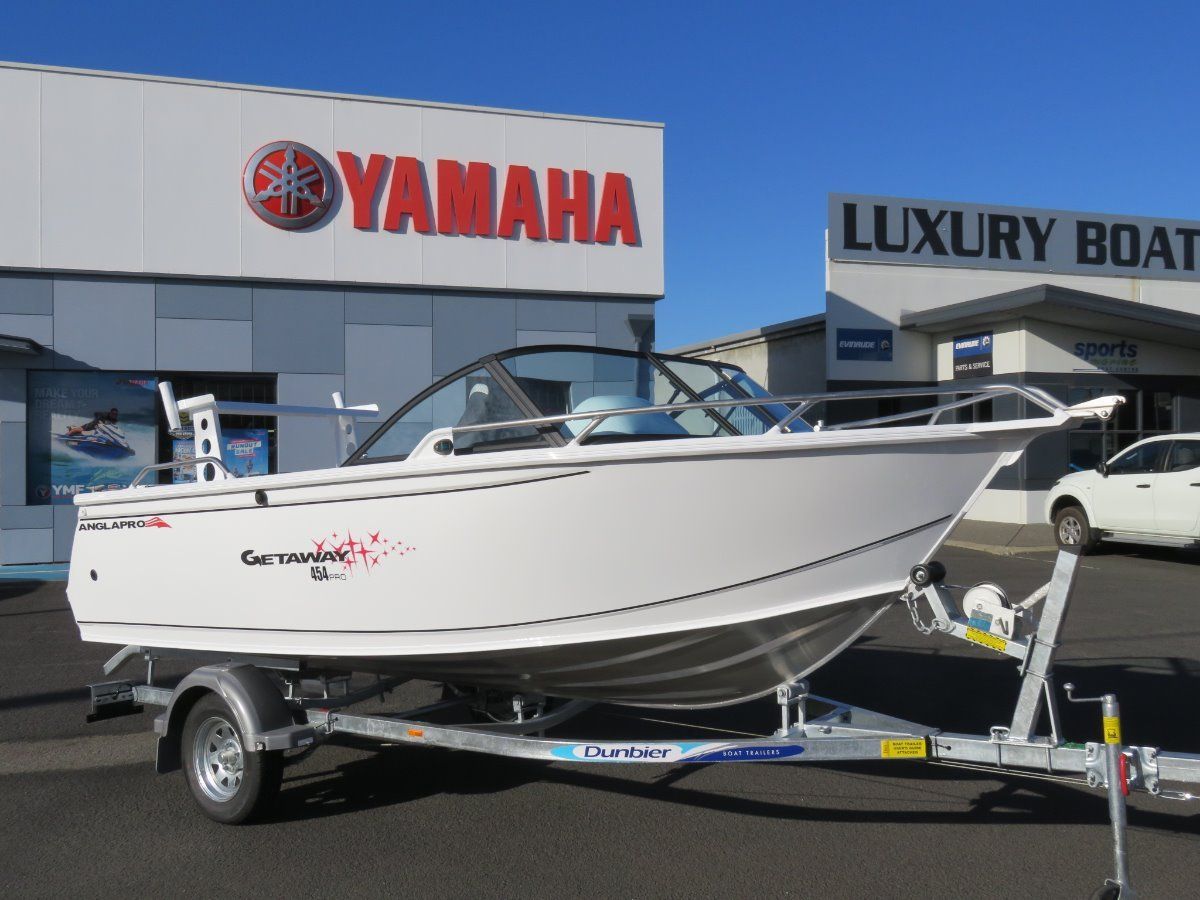 2020 Anglapro Getaway 454 | Boat Research | BoatsOnline