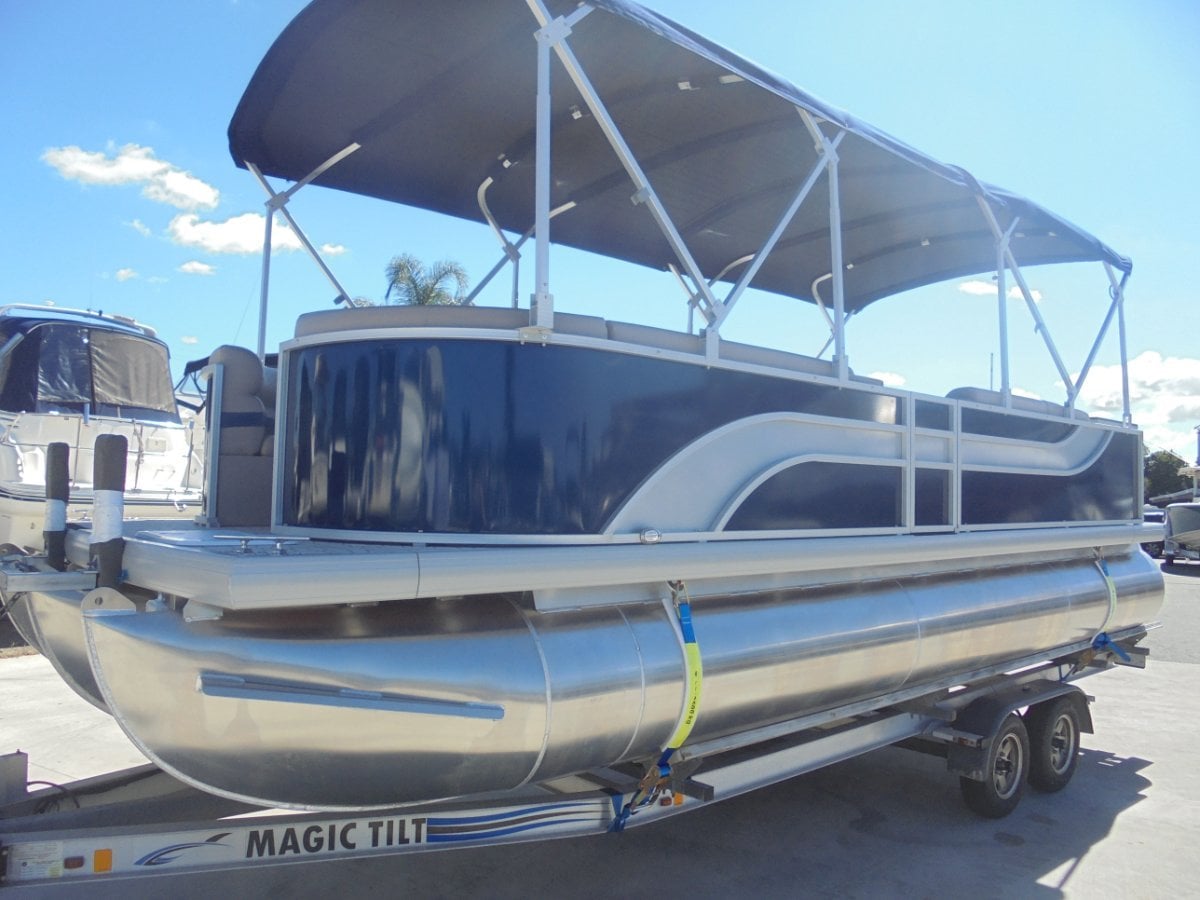 2019 Runaway Bay Pontoon Boats 22 Tri Hull | Boat Research | Yachthub