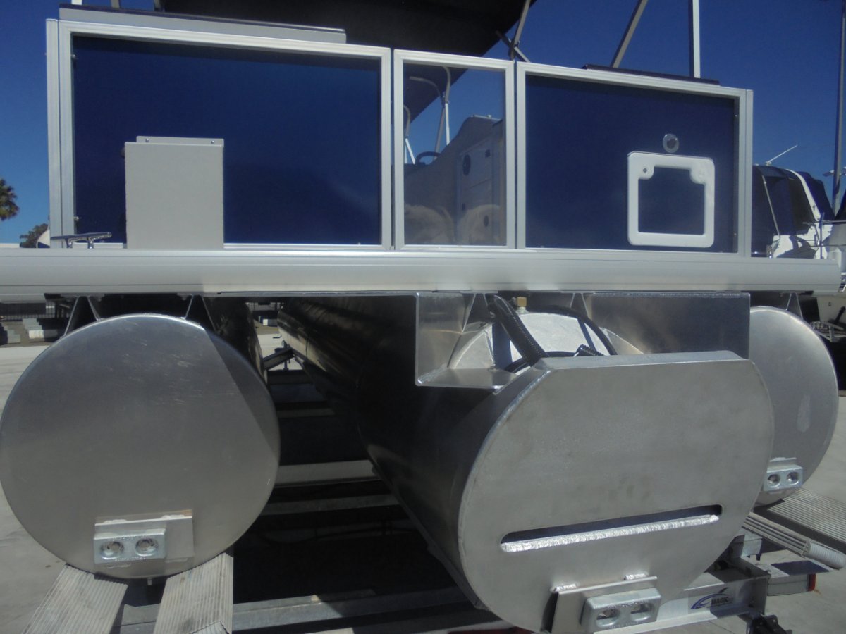 2019 Runaway Bay Pontoon Boats 22 Tri Hull | Boat Research | Yachthub