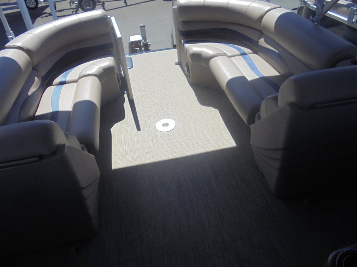 2019 Runaway Bay Pontoon Boats 22 Twin Hull | Boat Research | Yachthub