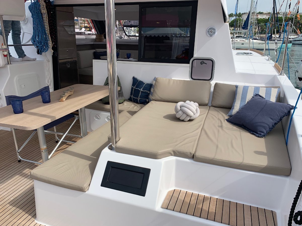 2021 Aventura 34 | Boat Research | BoatsOnline