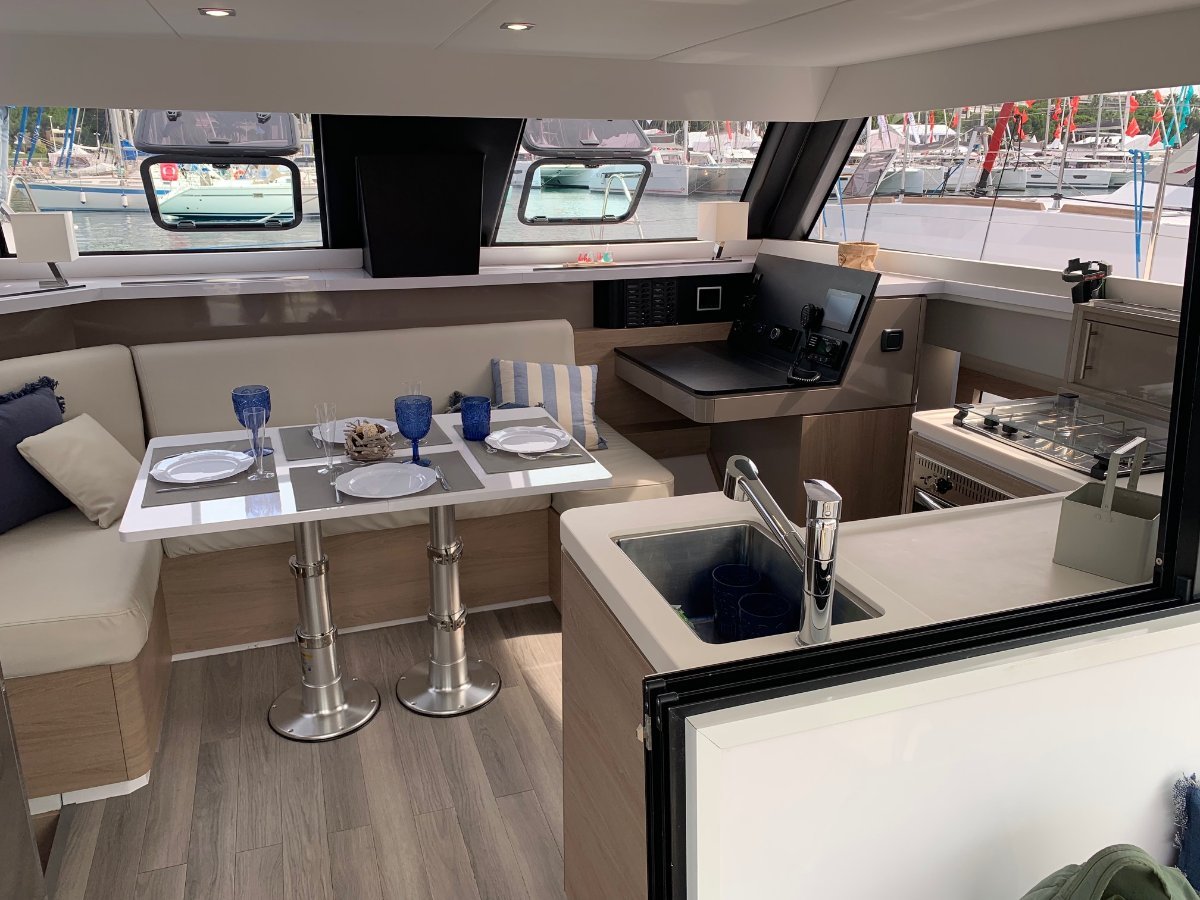 2021 Aventura 34 | Boat Research | BoatsOnline