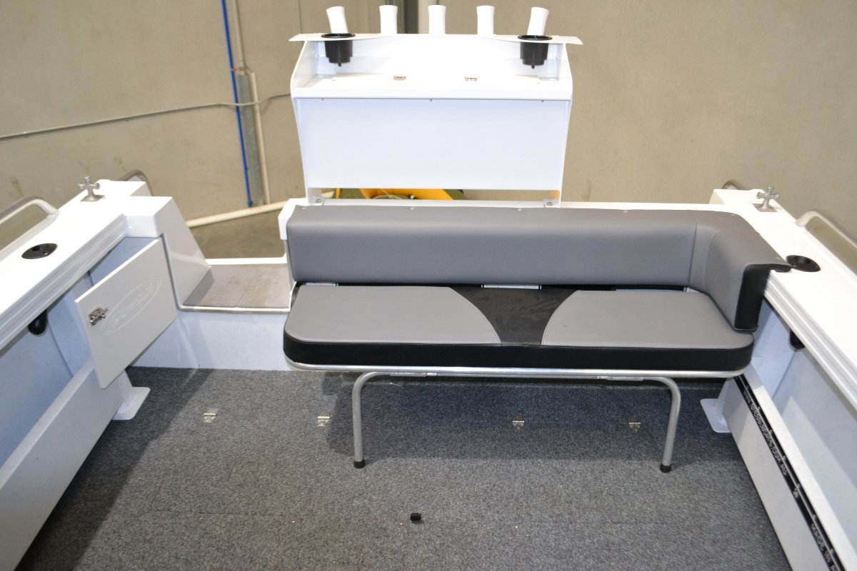 2020 Stessl 530 Bluewater | Boat Research | Yachthub