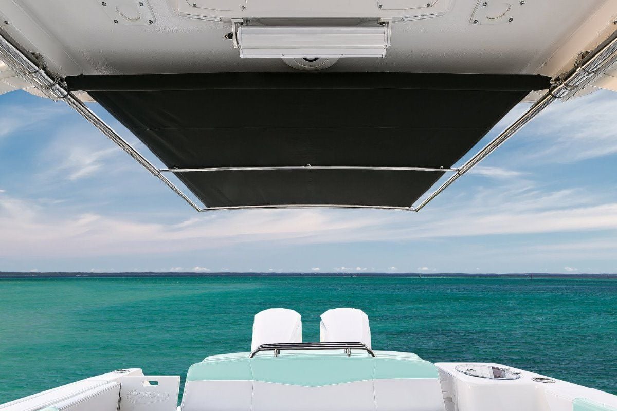 2020 Robalo R317 | Boat Research | Yachthub