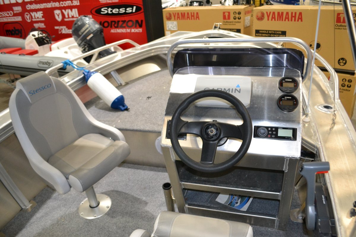 2020 Stessco Gulf Runner 490 | Boat Research | Yachthub