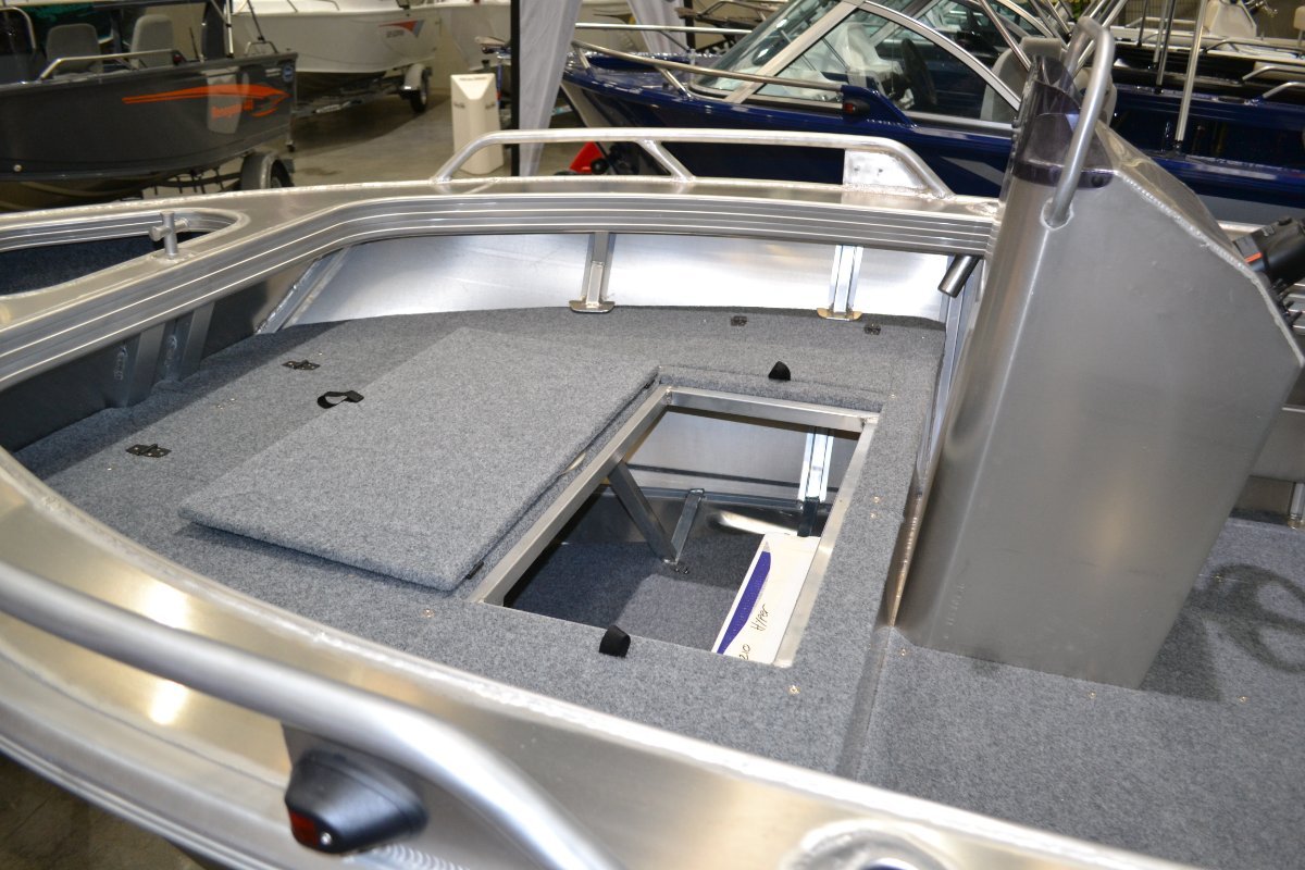 2020 Stessco Gulf Runner 490 | Boat Research | BoatsOnline