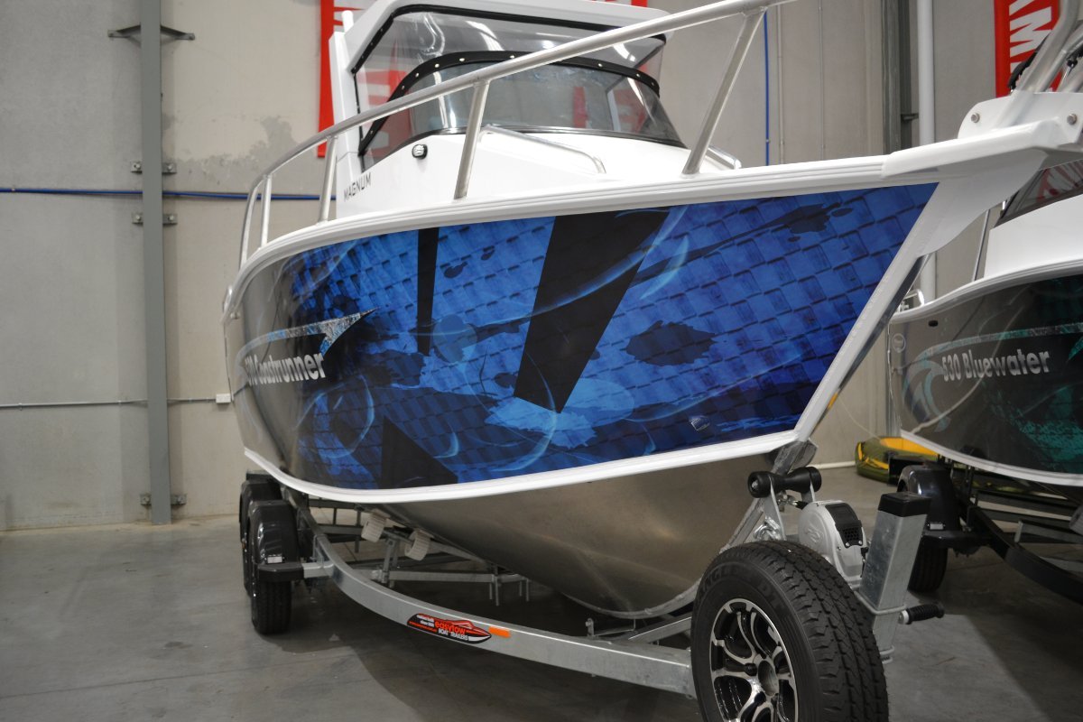 2020 Stessl 590 Coastrunner | Boat Research | Yachthub